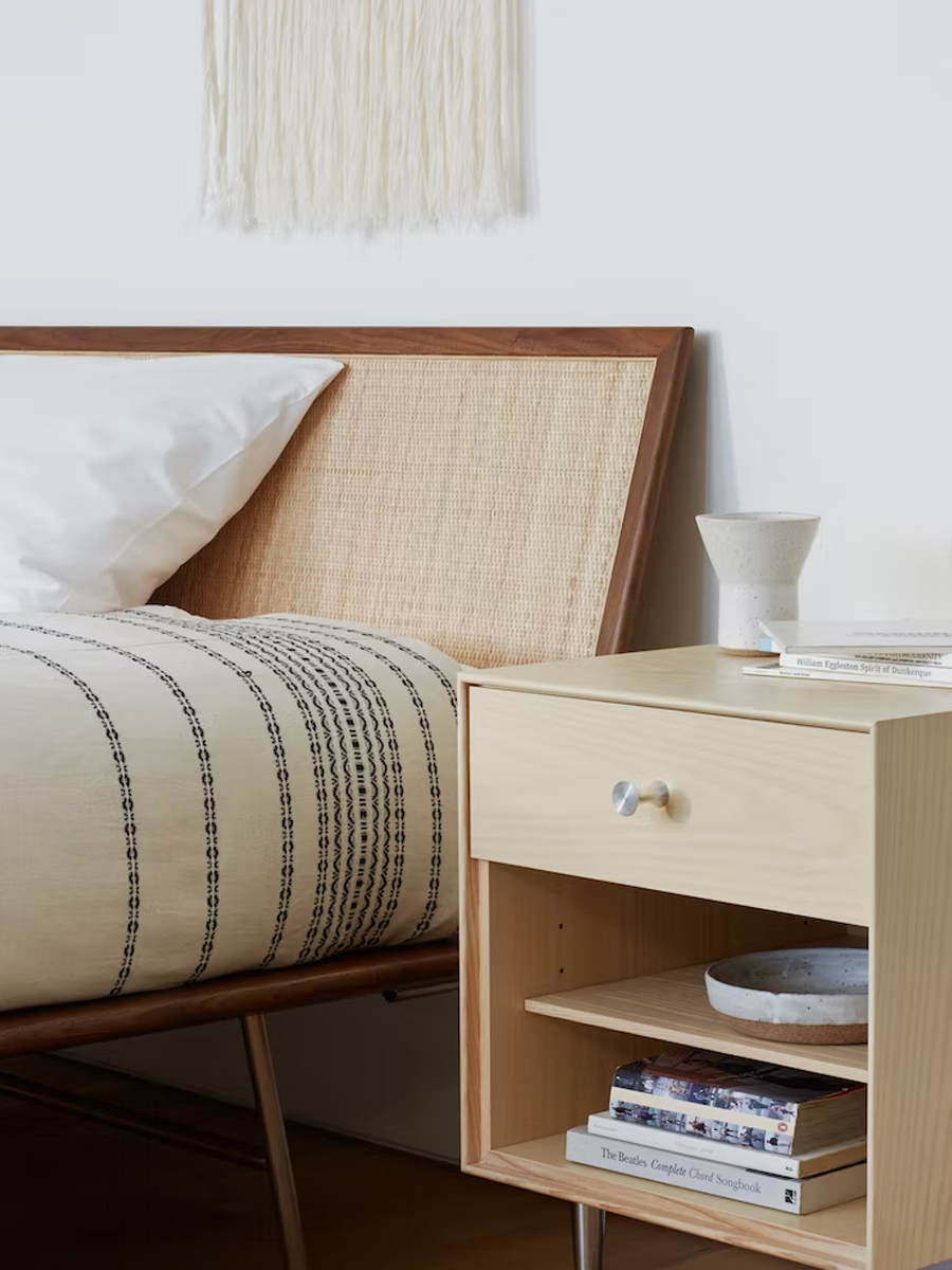 [재고보유] Nelson Thin Edge Bedside Table - 스페이스로직